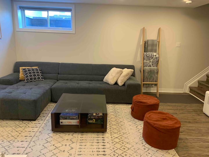 1 Bedroom Guest Suite With Private Entrance - Kanata