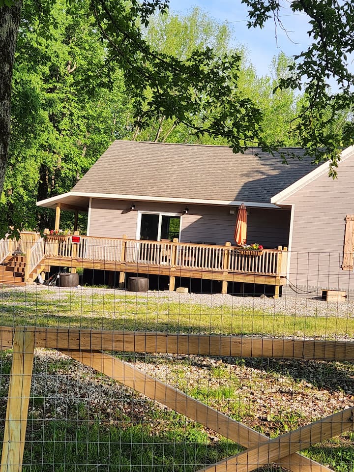 Modern Lux Farmhouse Close National Park Pets Ok! - Hot Springs Village, AR