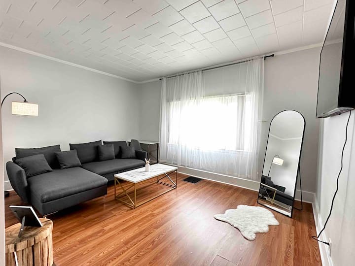 Room 5 Mins To Strong|in-unit Laundry - Rochester, NY