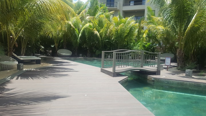 Spacious, Modern Beach Apartment - Mauritius