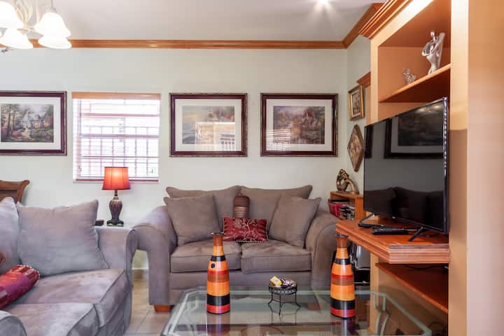 A House To Remember - ハイアリア, FL