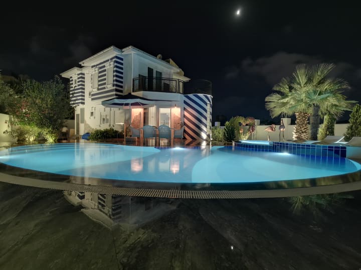 Red Premium Vip - ÖZel Tasarimli Villa - Belek