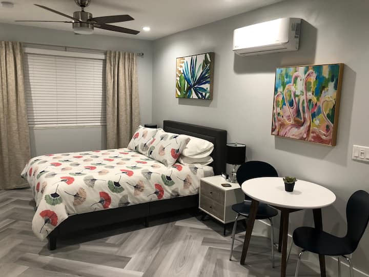Tropical Elegance (Private Studio) - Doral, FL