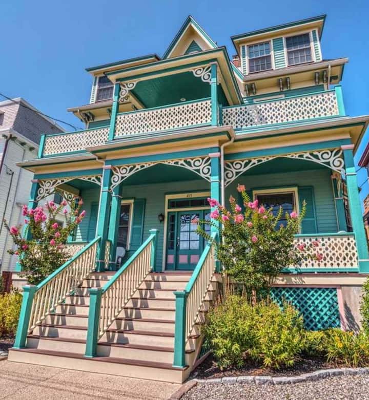 Cape May Home With Ocean Views 1 Block From Beach - Cape May, NJ