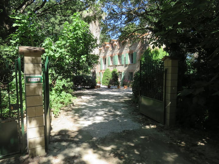 Mas 19° Siecle Dans Grand Jardin Proche Plages - Perpignan