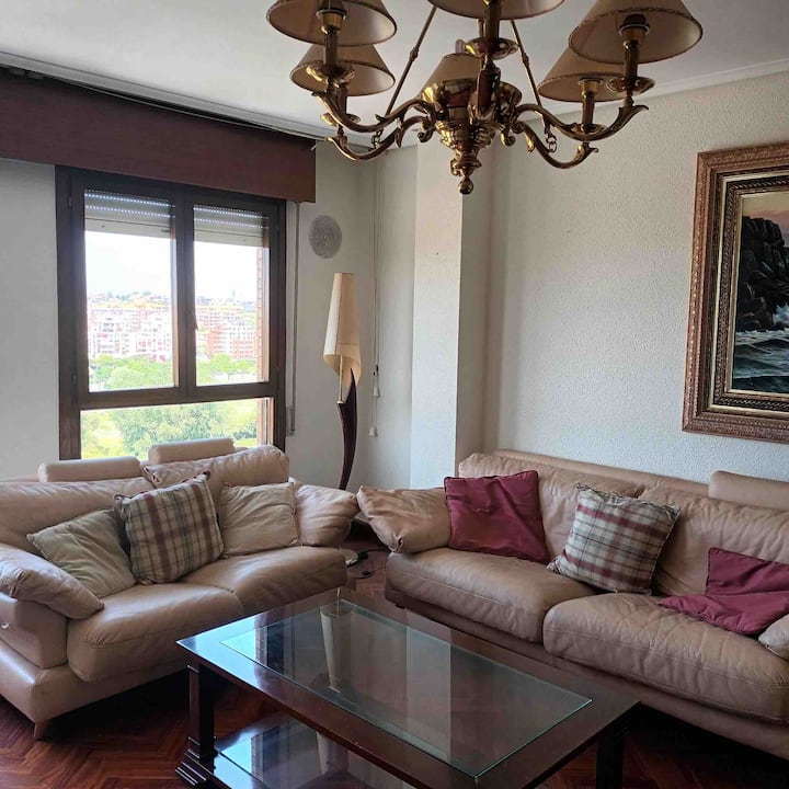 Oficial Y Perfecta Ubicación A 5 Min De La Playa - Santander