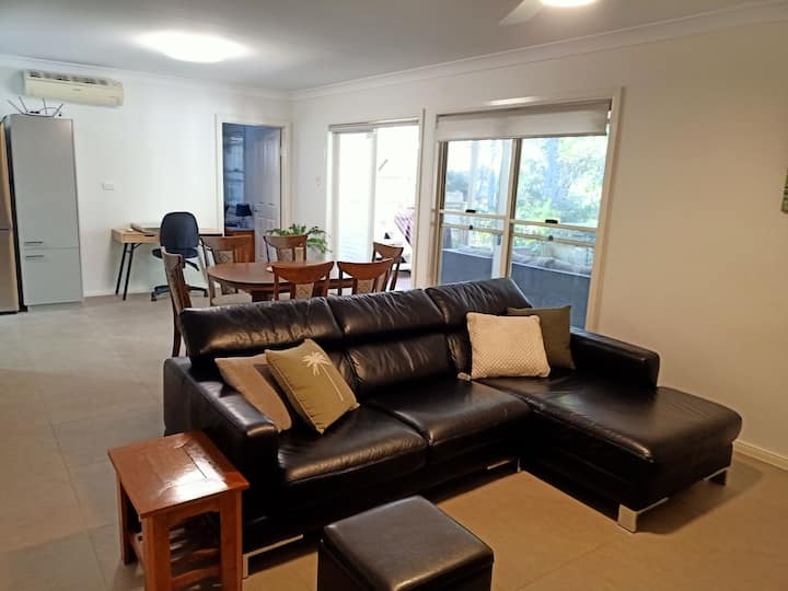 Tranquil Private Guest Suite + Heated Pool 3 Beds - Brisbane