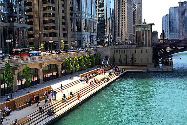 Central Downtown Location-modern 2br Condo - Chicago, IL