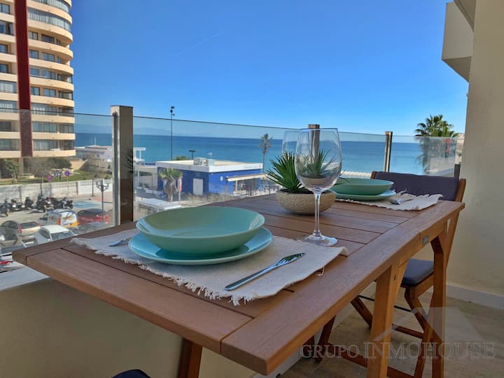 Exclusivo Apartamento De Playa Con Vistas Al Mar - Fuengirola