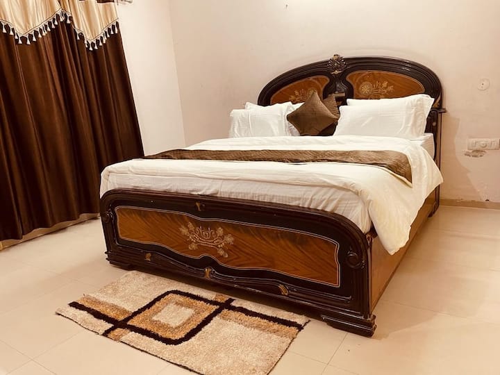 Home Away From Home - All Inclusive 3bhk - Mohali