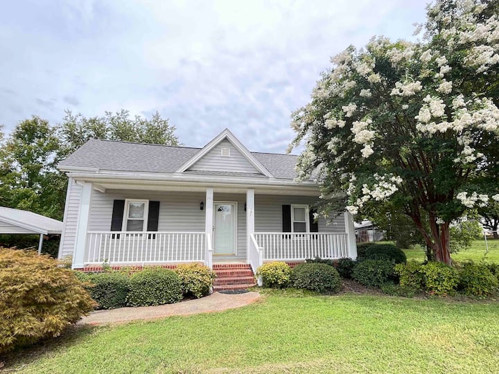 Belmont Cozy House Near Ht - Belmont, NC