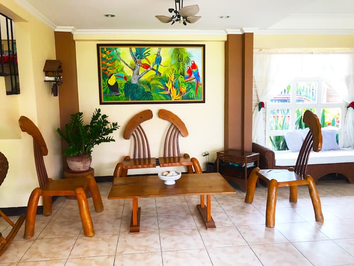 ⭐Ocean View Beach House. 10mins From Airport (Grm) - Dumaguete