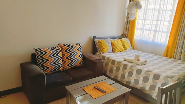 Cosy Compact Studio-near Sarit Centre Westlands - Nairobi