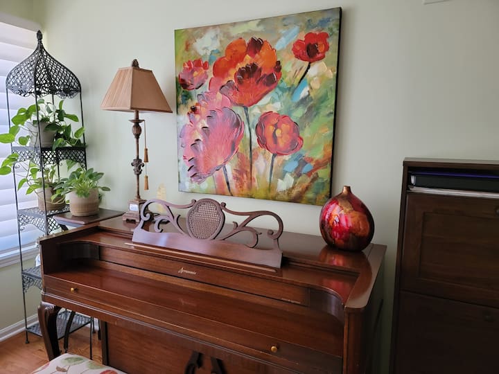 3 Bedroom 2 Bath Family Home W/ Great Reviews! - The Kansas City Renaissance Festival