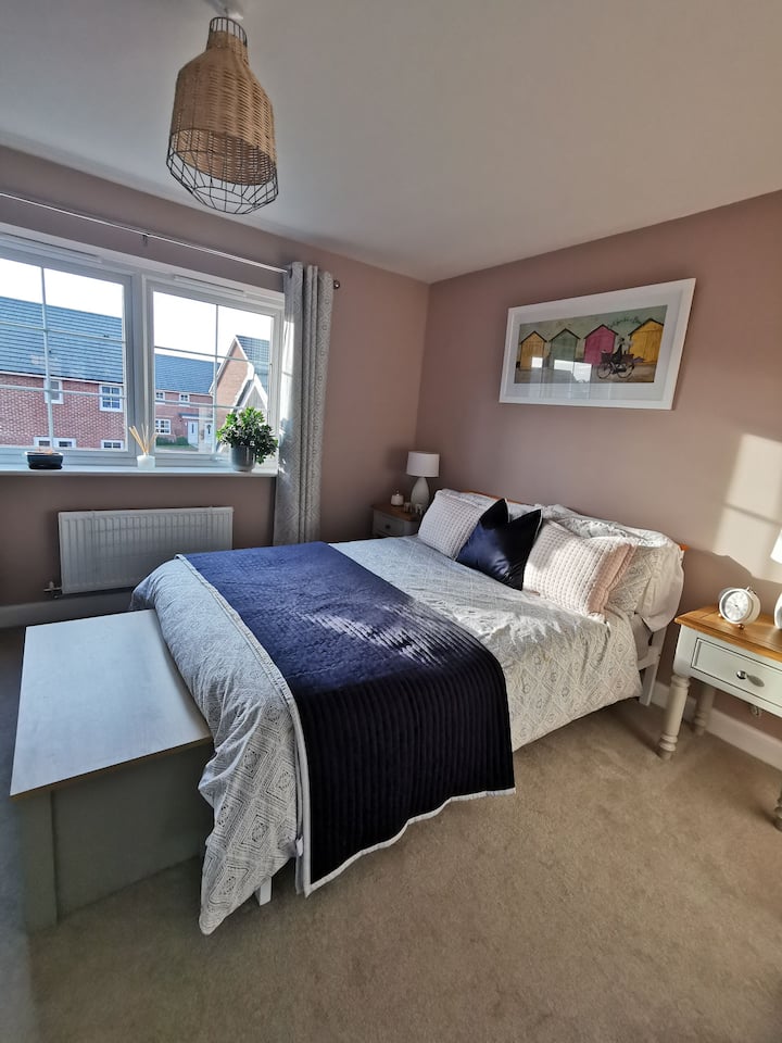 Todwick Holiday Rentals & Homes - England, United Kingdom | Airbnb