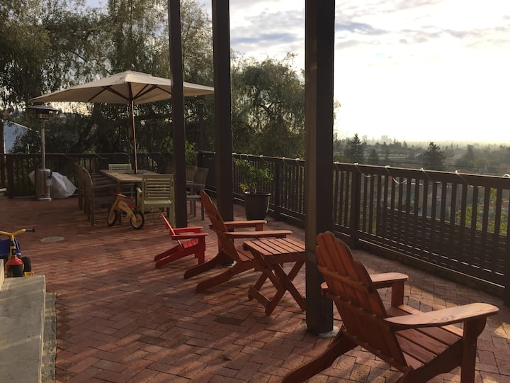 Spacious Remodel Near Bart/cal - Berkeley, CA