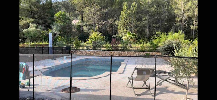 Hyeres Villa Familiale Piscine 6 Pers Août 2520 - Le Pradet