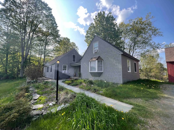 The Olde Norwich Cape - Hanover