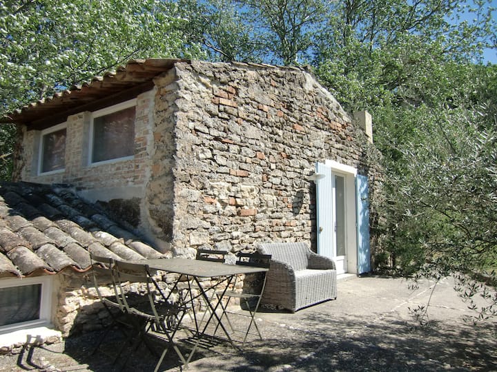 Ménerbes, Cabanon Confortable Avec Vue - Ménerbes