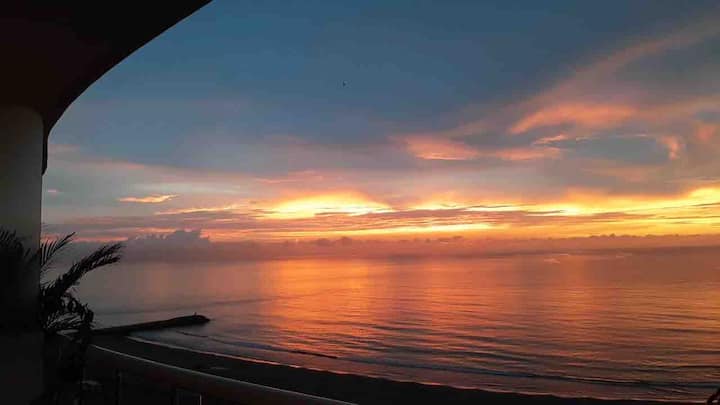 The Soft Breeze Of The Ocean - Caribbean