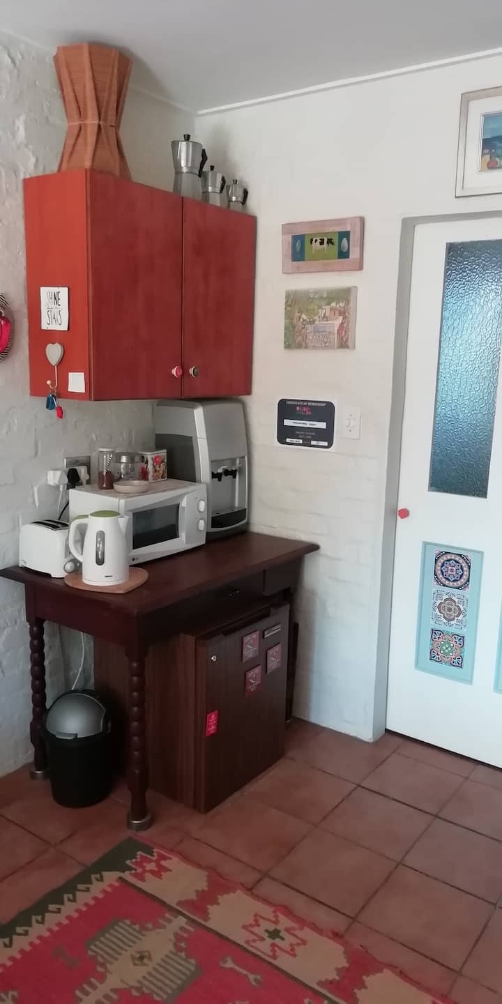 Madhatter's Room In Charming Darling Town - Darling