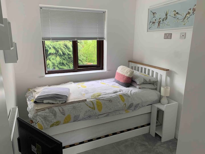 Single Room In A 4 Bedroom House - Maidstone