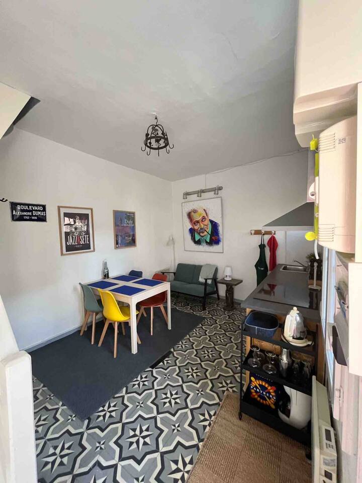 Small Charming Town House In Sete - Sète