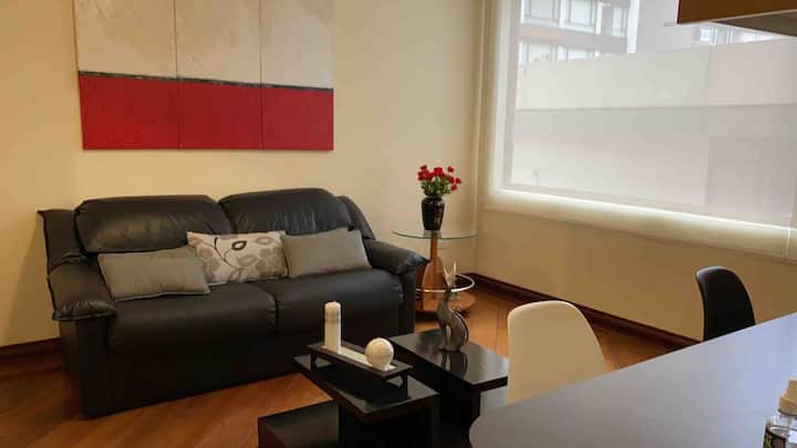 Cómoda Suite Con Excelente Ubicación - Quito
