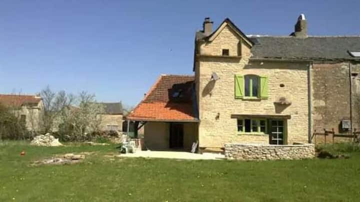 Early 19th Century Gite In Peaceful Location - Najac