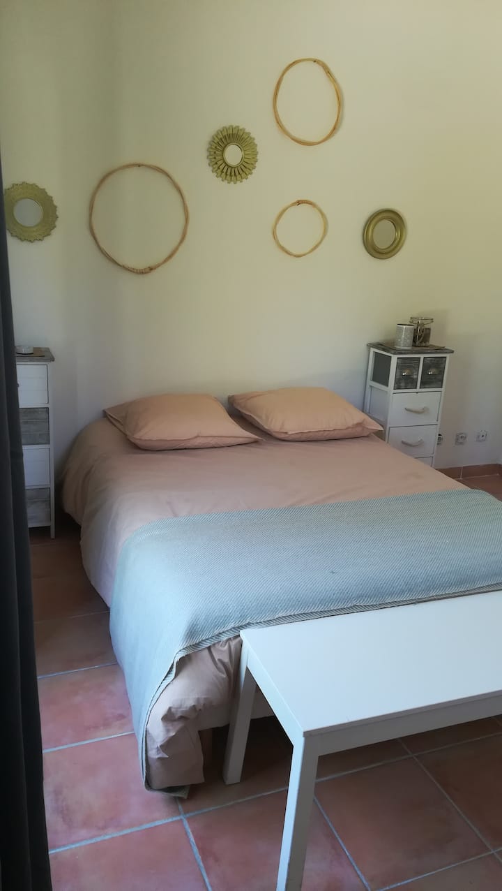 L'ôm De Séve. Chambre Au Calme - Brignoles