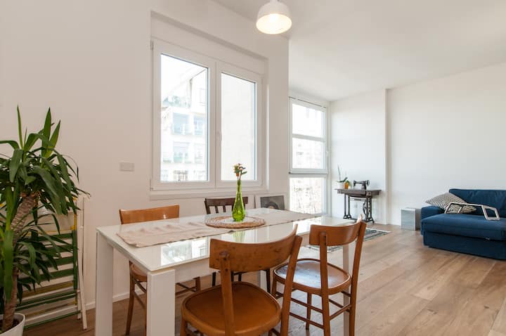 Beautiful Flat Garibaldi-isola Close To Metro - Mailand