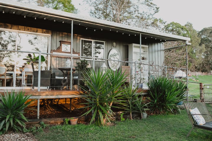 Grose Vale Near Bilpin
Tranquil Cottage On Acres - Kurrajong