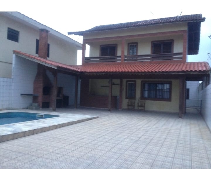 Casa Na Praia Grande C/ Piscina - Praia Grande