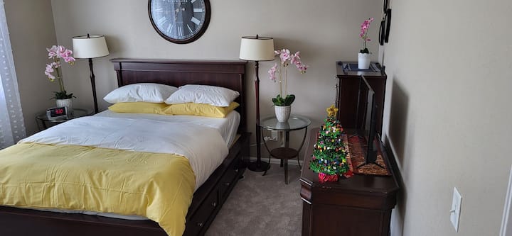 Welcoming Guest To Our Nest - Castle Rock, CO