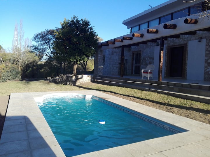 Escape A La Tranquilidad De Alta Gracia. - Alta Gracia