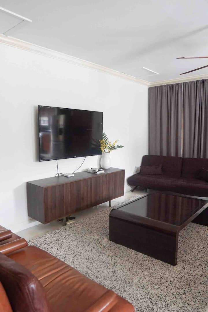 La Merida Suite....❤️gated Complex - Kingston