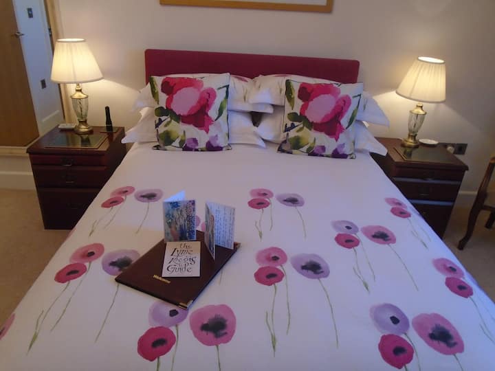 Comfort, Peace, Privacy ... And A Sea Peep. - Axminster