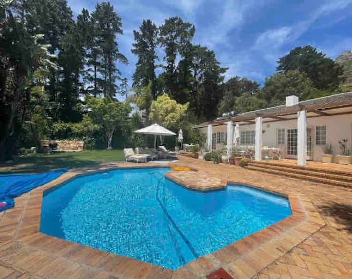 Spacious, Mountain Views, Pool, Firepit, Bbq - Cape Town