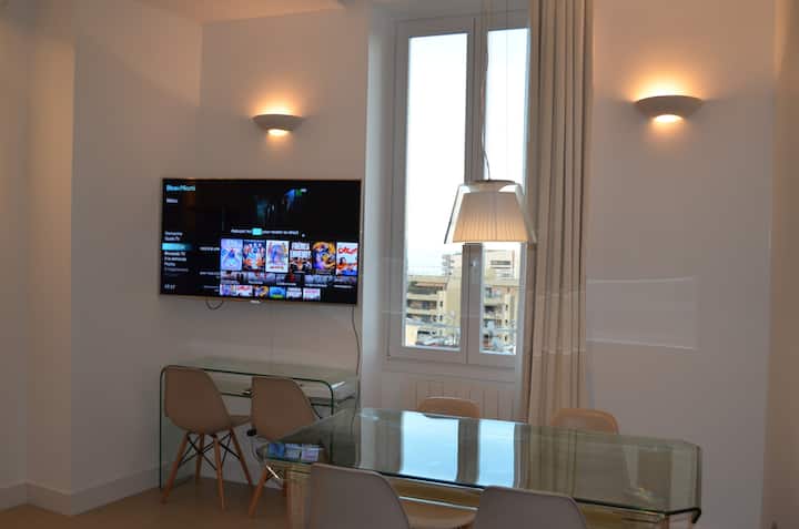 3 Beds+sofa, 3 Baths, Renovated Apart With A/c - Monte Carlo