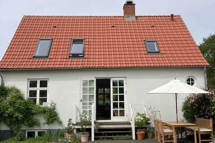 Urban House With Large Sunny Garden - Kopenhag