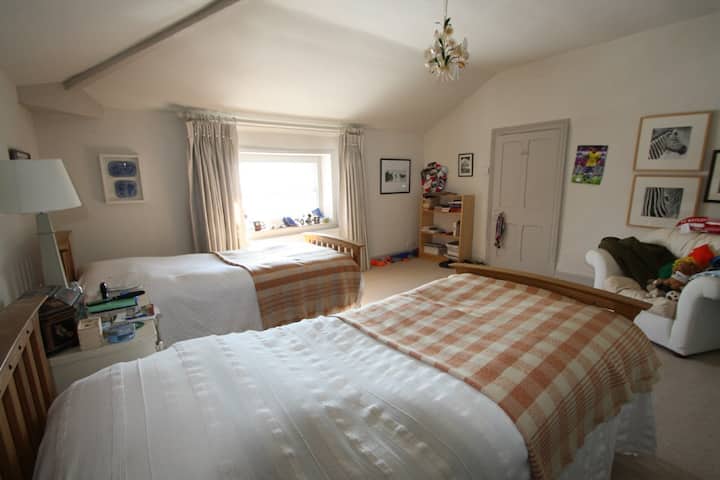 Georgian House With Amazing Views - Oswestry