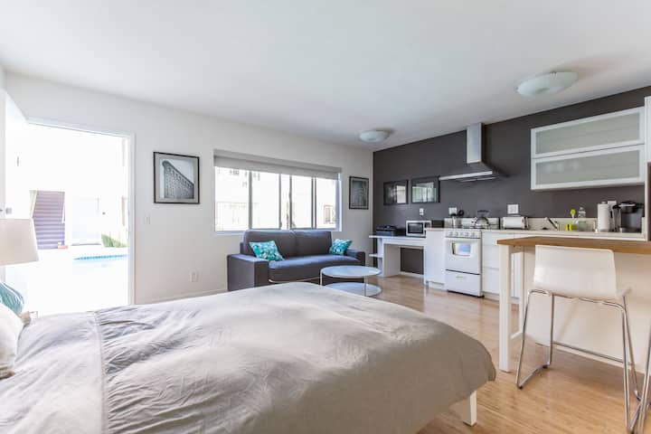 The Melody @Warner Bros Poolside# E - Burbank