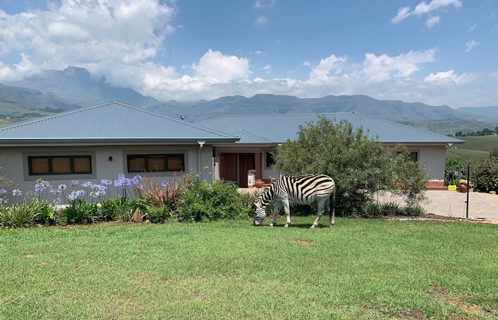 Zebra View Lodge - Families Only - Cathkin Park