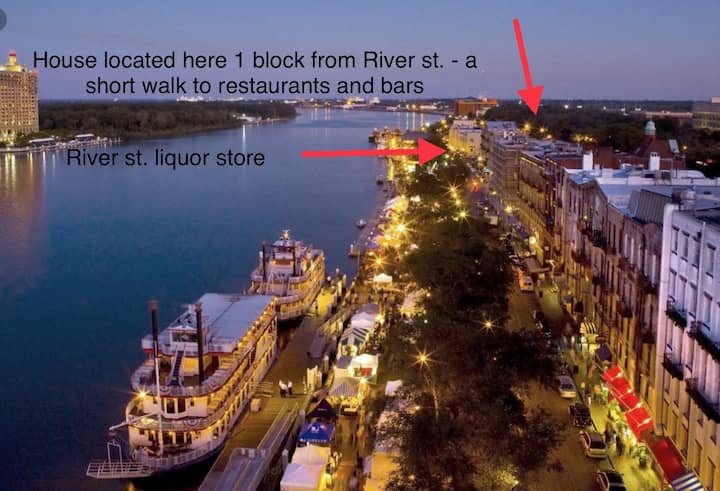 Prime Location Luxe Home On Park 1 Blk To River St - Savannah, GA