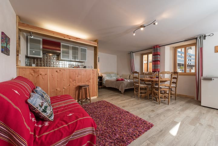 Appartement Bourg St Maurice Dans Chalet - Arc 2000