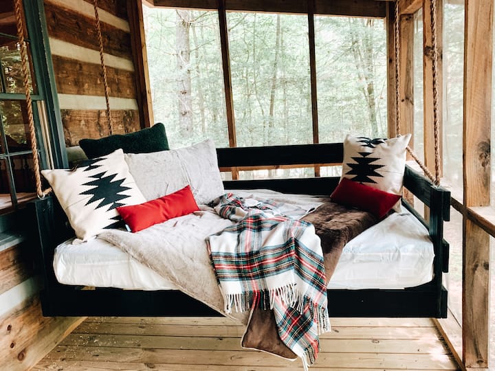Hot Tub, Porch Swing Bed, Fire Pit, Aska Adventure - Georgia, GA