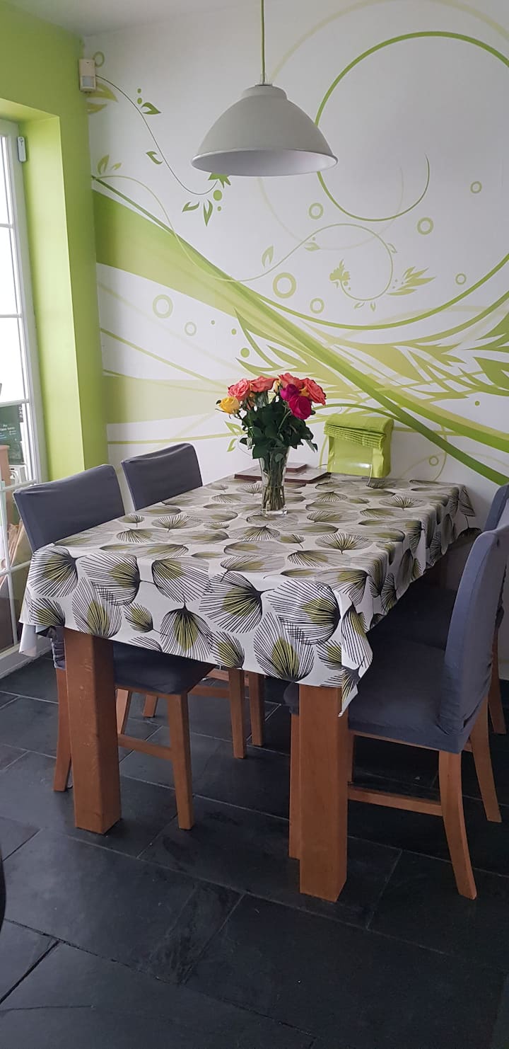 Rays Retreat Cosy Clean Business Stopover For One - Mudeford