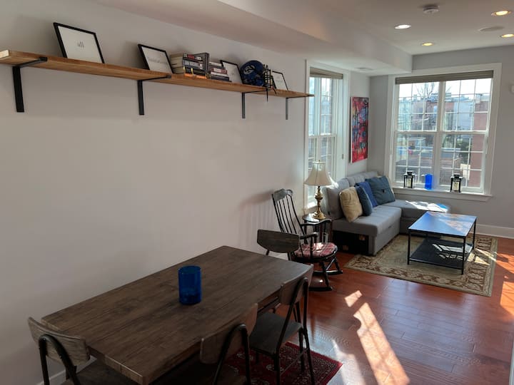 Sun-filled Capitol Hill Home W/ Parking & Roofdeck - Washington, D.C.