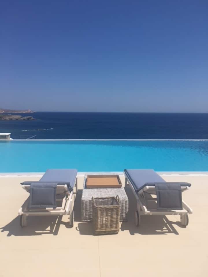 Villa Aliki With Exclusive Views To The Aegean Sea - Сирос