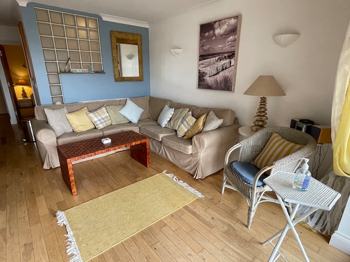 Apartment In Exmouth Sea Facing, Marina Location - Exmouth